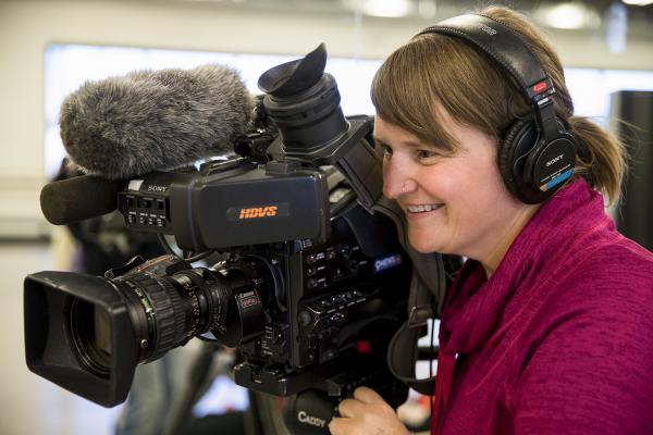 Women in Photojournalism, Opportunities and Independence