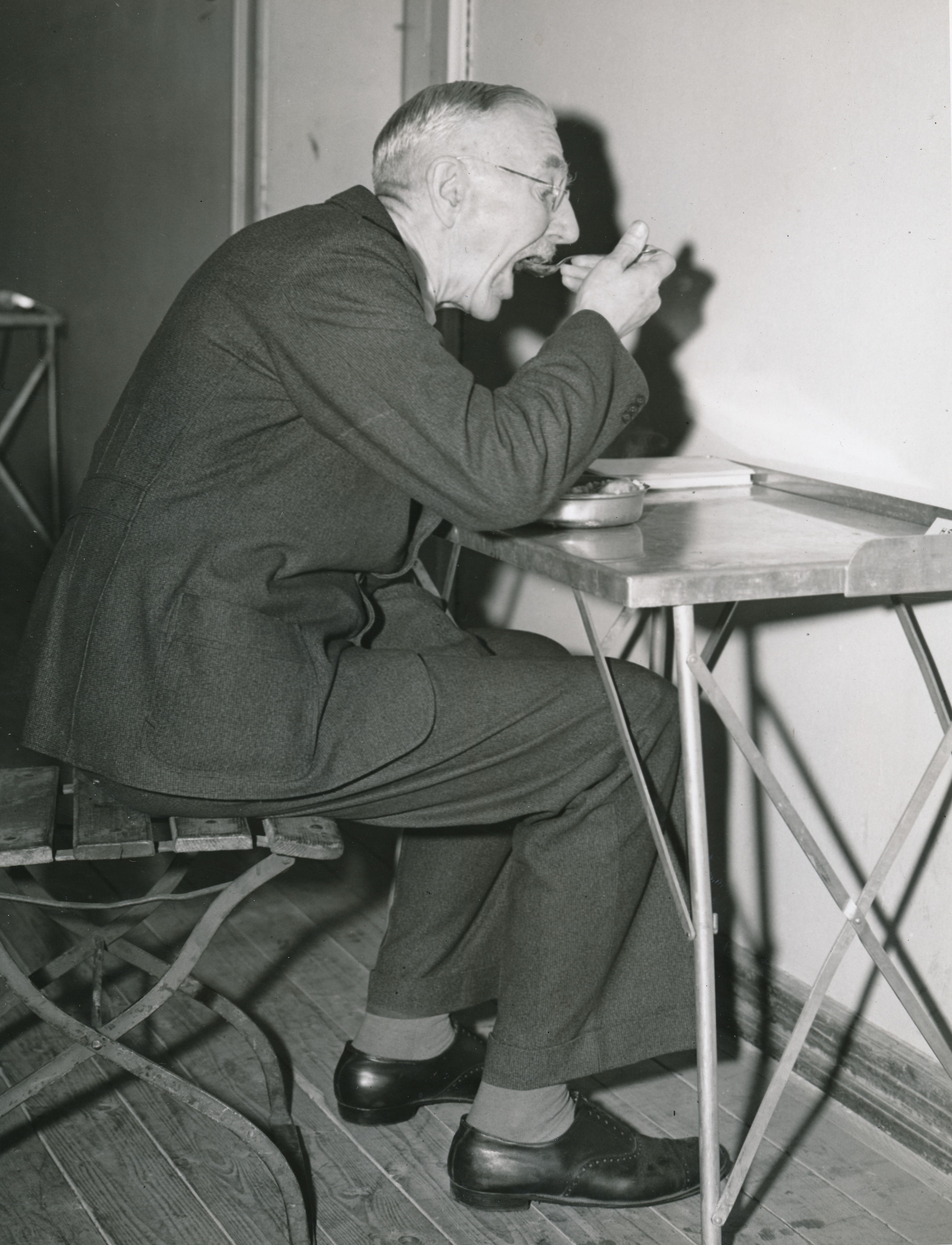 Reporting the Nuremberg Trials