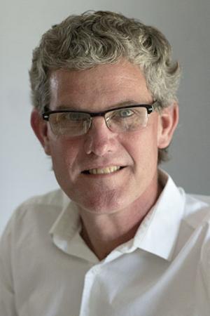 Tom Burton Awarded Knight Fellowship