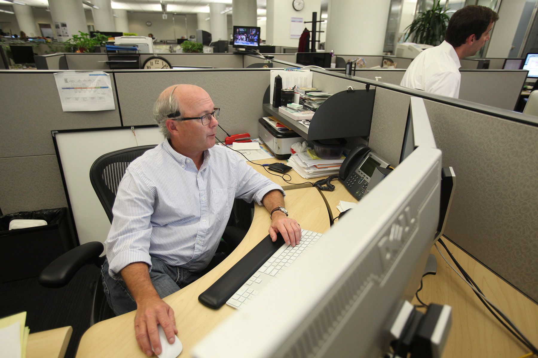 $5,000 annual grant memorializes Alan Hagman, L.A. Times photo editor